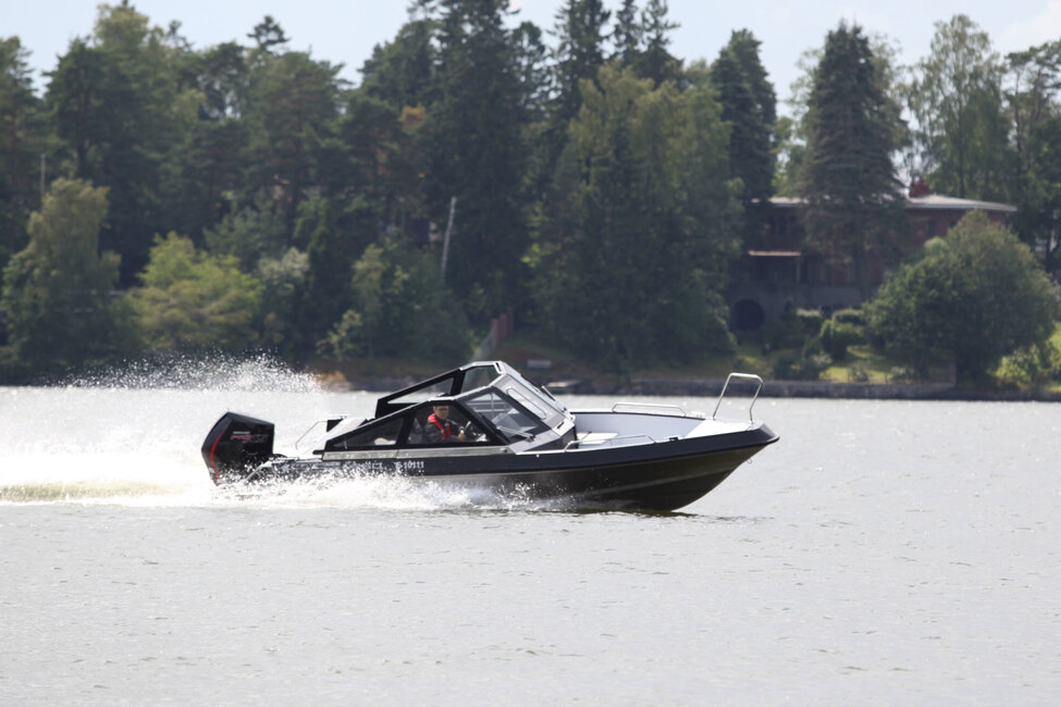 Master Pro 750 – iso ja jykevä alumiinivene Pietarista | Nettivene